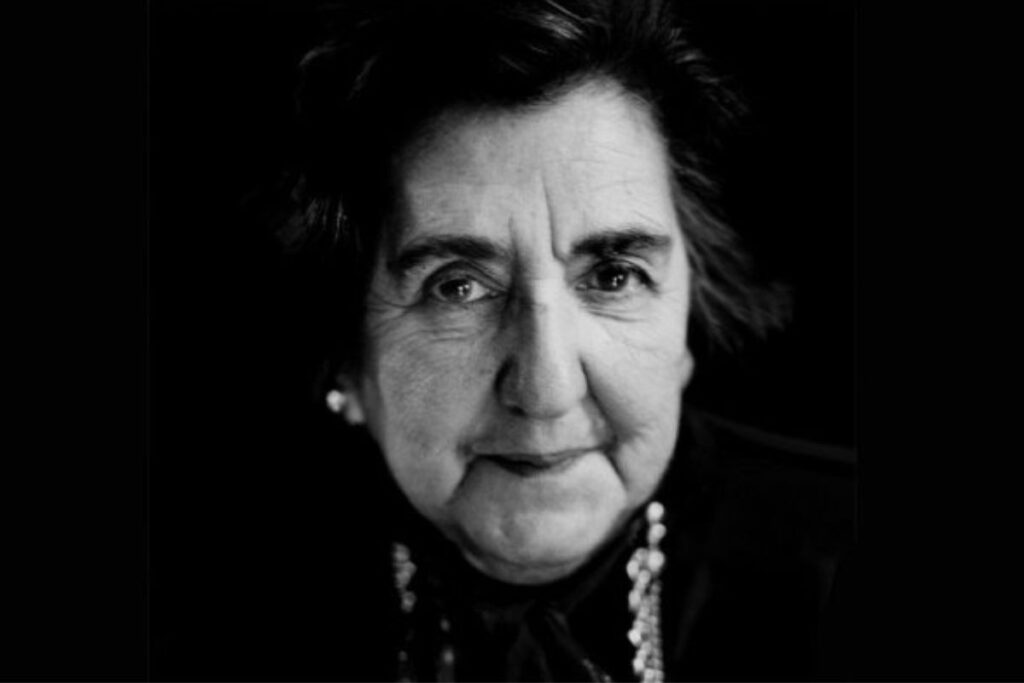La poesia di Alda Merini che fa innamorare anche chi non crede più nell ...